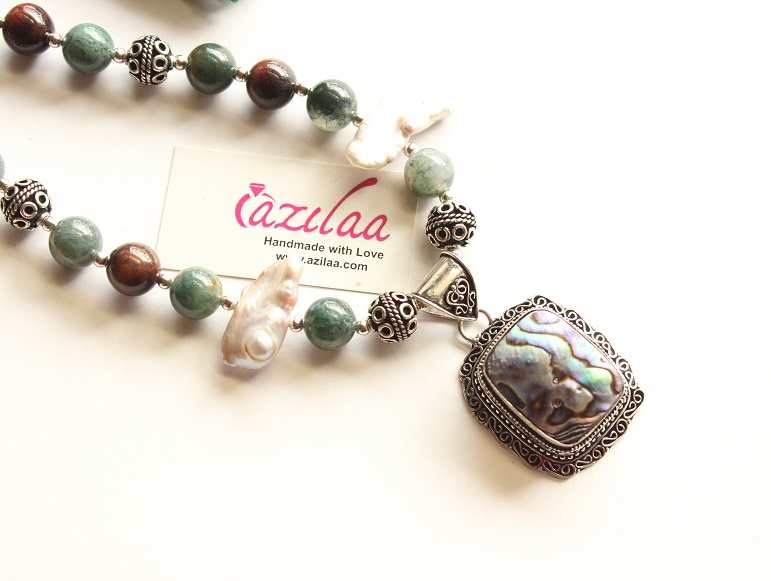 Designer agate gemstone handmade pendant necklace set at ₹3250 | Azilaa